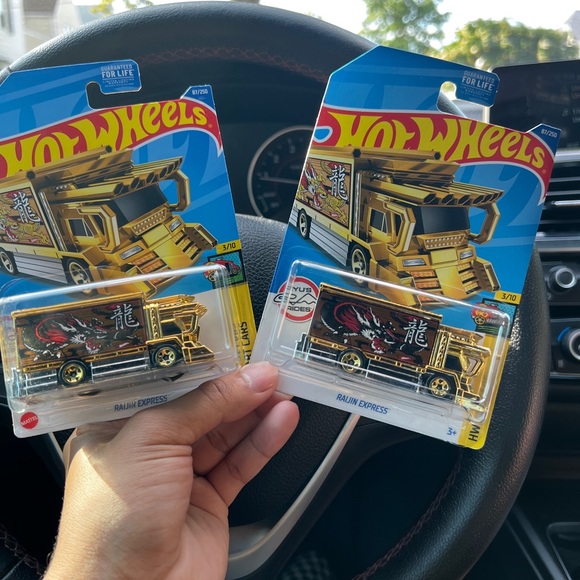 Mattel | Toys | Hot Wheels Raijin Express Gold Hw Art Cars 3 2 Items ...